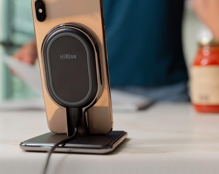 This Wireless Fast Charger Keeps You Powered-Up At Home & On The Road ...