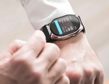 Timex Introduces its First Smart Watch: The Ironman R300 | werd.com