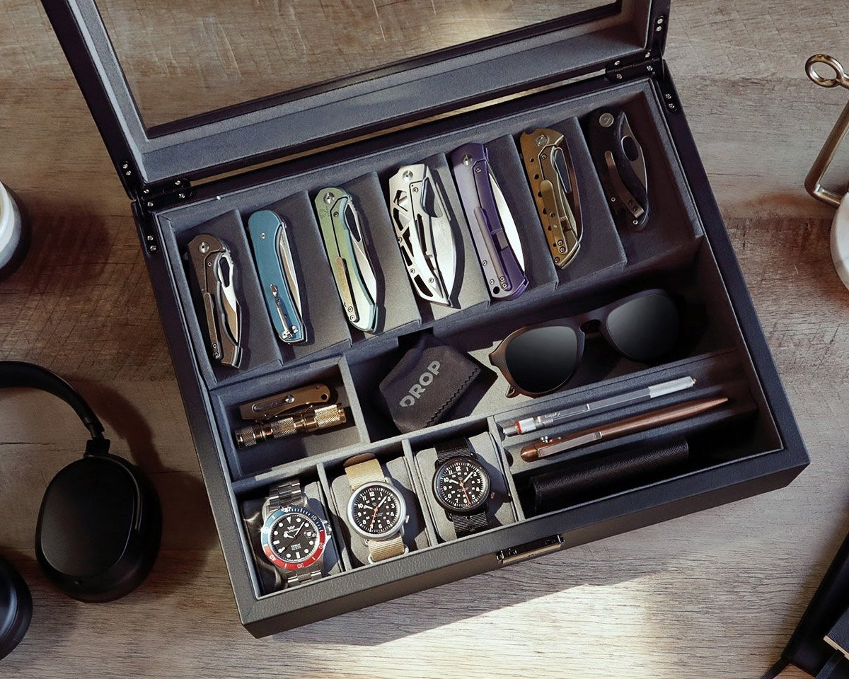 Organize Your EDC with the Cache Display Valet | WERD Organize Your EDC with the Cache Display Valet | WERD