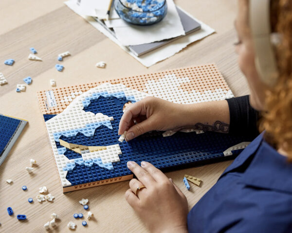 Recreate Hokusai’s The Great Wave in LEGO Form | WERD