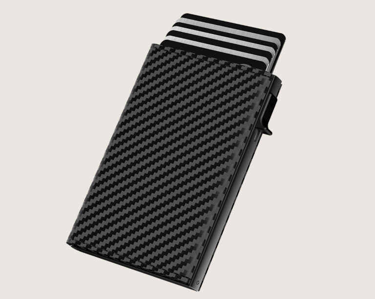 9 Best Pop Up Wallets for Men: Easy Access to Your Cards | WERD