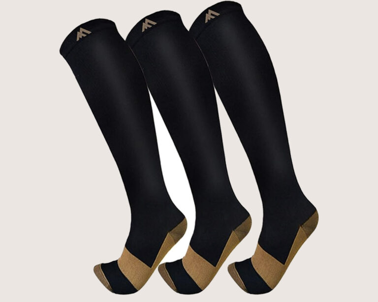 10 Best Men’s Compression Socks for Travel, Work & Sports | WERD